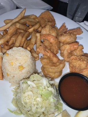 SMALL WORLD INN BAR & GRILL - 64 Photos & 25 Reviews - 3325 E 106th St ...