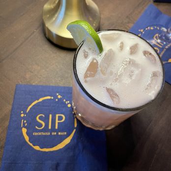 SIP COCKTAILS ON MAIN - Updated January 2026 - 39 Photos & 27 Verified ...
