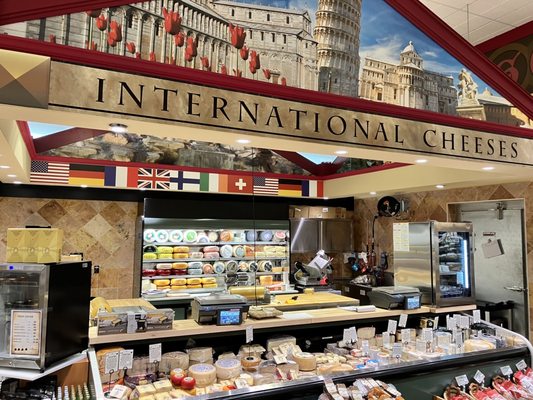 UNCLE GIUSEPPE’S MARKETPLACE - Updated August 2025 - 73 Photos & 105 ...