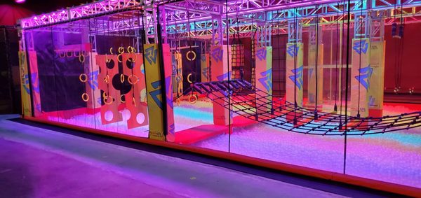 URBAN AIR TRAMPOLINE AND ADVENTURE PARK - 61 Photos & 40 Reviews ...