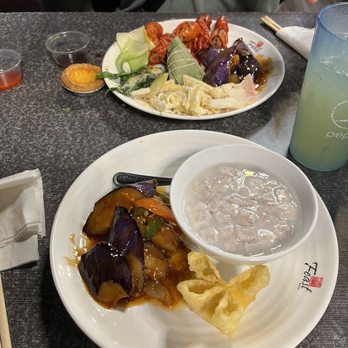 FEAST BUFFET - 2229 Photos & 1387 Reviews - 485 Renton Center Way SW ...