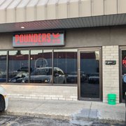 POUNDERS BAR & GRILL - 68 Photos & 88 Reviews - 6370 York Rd, Cleveland ...