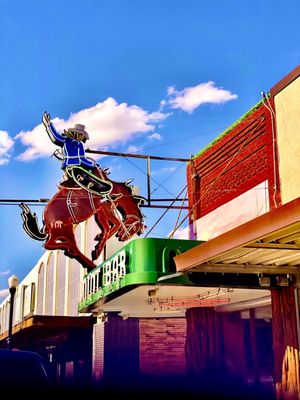 THE MINT BAR - Updated July 2024 - 57 Photos & 43 Reviews - 151 N Main ...