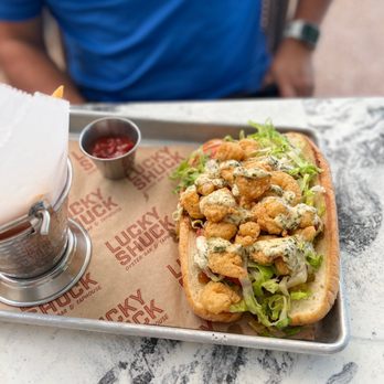 LUCKY SHUCK - Updated June 2024 - 699 Photos & 565 Reviews - 1116 Love ...