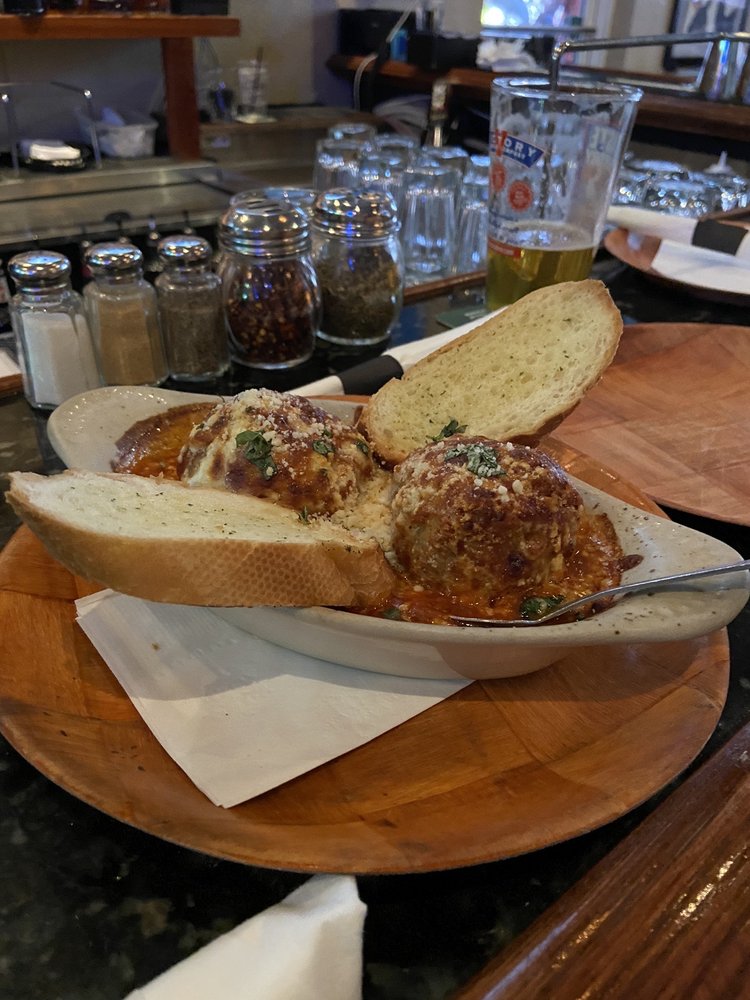 THE PUB AT SAFETY HARBOR - Updated August 2024 - 76 Photos & 108 ...