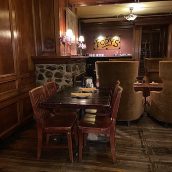 FODY’S GREAT AMERICAN TAVERN - Updated November 2024 - 42 Photos & 102 Reviews - 9 Clinton St ...
