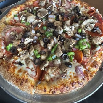 ZESTY ZZEEKS PIZZA AND WINGS - Updated October 2025 - 211 Photos & 312 ...