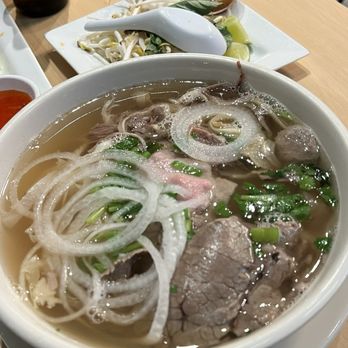 ROC PHO SHOP - Updated January 2025 - 128 Photos & 40 Reviews - 339 ...