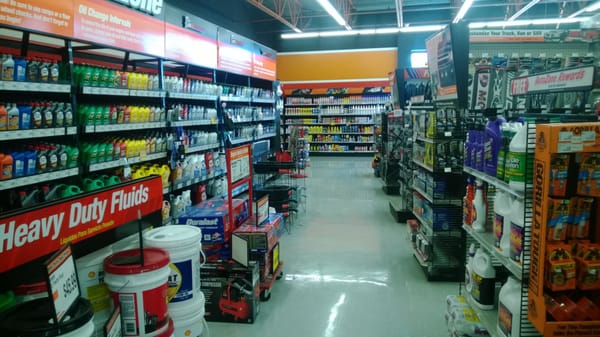 AUTOZONE AUTO PARTS - Updated December 2025 - 18 Photos & 27 Reviews ...