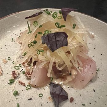 ROBIN - Updated October 2025 - 5159 Photos & 633 Reviews - 620 Gough St ...