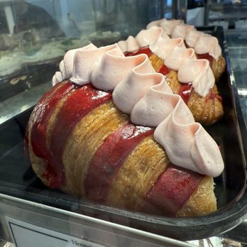 BUTTERCOOKY BAKERY - Updated December 2025 - 489 Photos & 237 Reviews ...