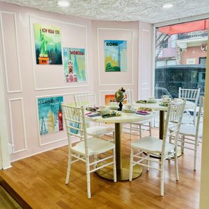 SOPHISTIQUÉ - Updated June 2025 - 924 Walnut St, Allentown ...