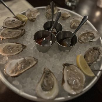 AMA RAW BAR - WEST VILLAGE - Updated May 2024 - 225 Photos & 117 ...