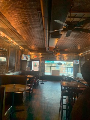 OLDE TOWNE INN - 335 Photos & 566 Reviews - 14745 Main St, Upper ...