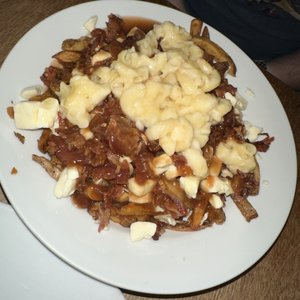 POUTINEVILLE - 623 Photos & 592 Reviews - 1365 Rue Ontario E, Montréal ...