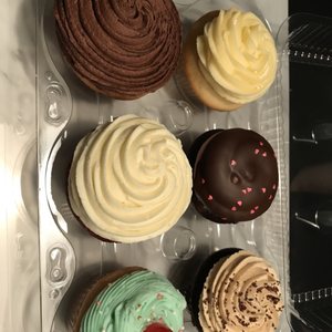 CRAVE CUPCAKES - 55 Photos & 60 Reviews - 7929 104 Street, Edmonton ...