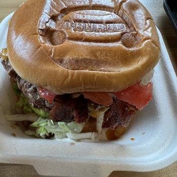 GO BURGER - Updated September 2025 - 153 Photos & 210 Reviews - 1699 ...