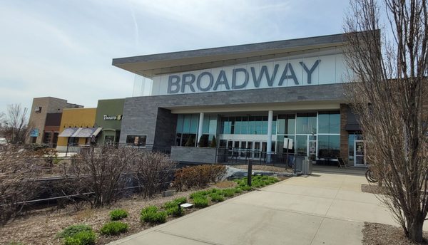 BROADWAY COMMONS - Updated December 2025 - 128 Photos & 163 Reviews ...