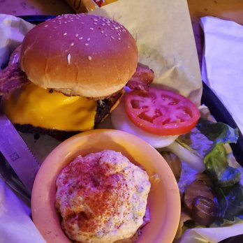 BRICKIES TAVERN - Updated April 2024 - 121 Photos & 135 Reviews - 706 W ...