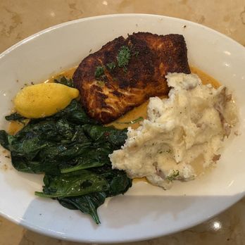 THE CHEESECAKE FACTORY - Updated April 2025 - 828 Photos & 891 Reviews ...