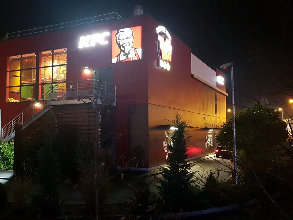 KFC - 2 rue en Machotte, Moulins-lès-Metz, Moselle, France - Fast Food ...