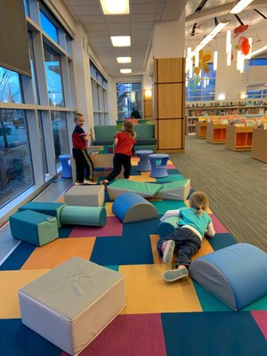 SPRINGVILLE PUBLIC LIBRARY - Updated July 2025 - 13 Photos - 45 S Main ...