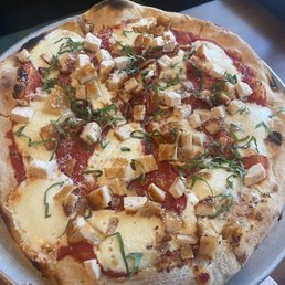 BOOTLEGGERS PIZZA PARLOR - Updated October 2025 - 190 Photos & 250 ...