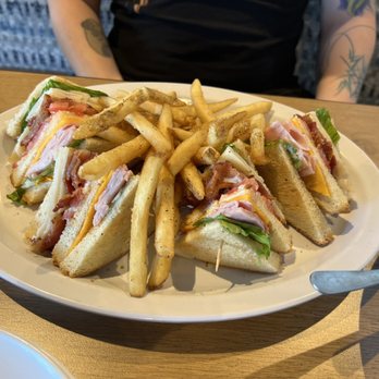 THE ROCK BAR & GRILL - Updated October 2025 - 60 Photos & 129 Reviews ...