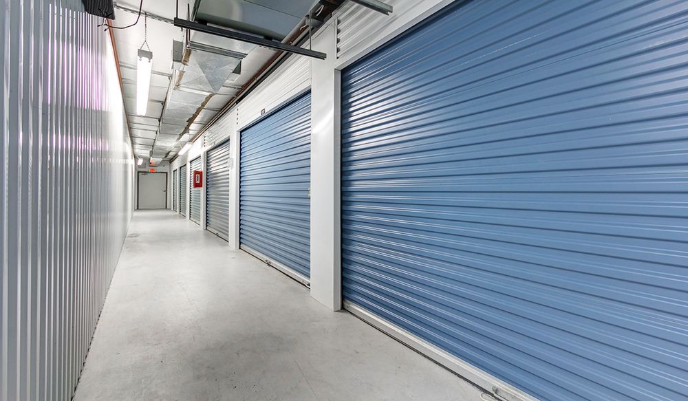 ISTORAGE - Updated July 2025 - 20 Photos - 323 Alf Coleman Rd, Panama ...