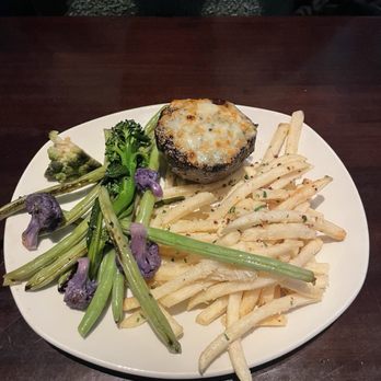 CAPITAL PRIME STEAKS & SEAFOOD - Updated August 2025 - 198 Photos & 295 ...