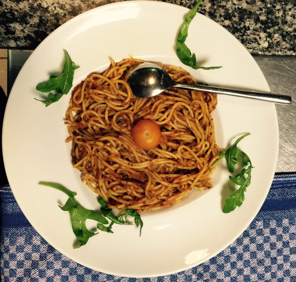 BISTRO AM BAHNHOF - Updated November 2024 - 16 Reviews - Ladestr. 34 ...