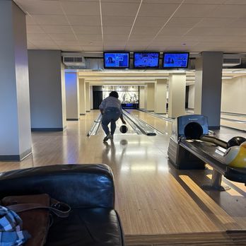 PINSTRIPES - Updated November 2024 - 974 Photos & 774 Reviews - 435 E ...