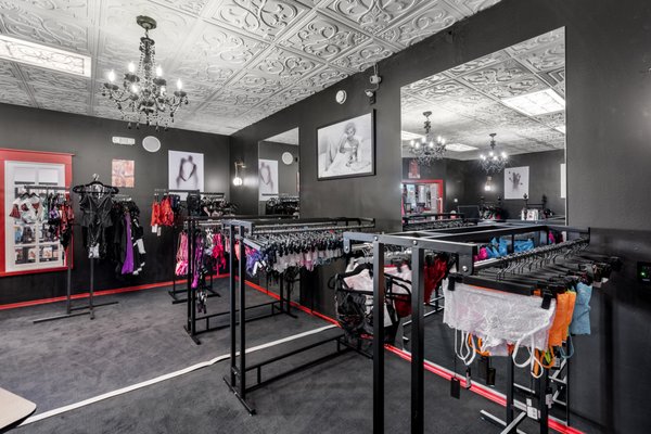 LE ROUGE BOUTIQUE - Updated October 2025 - 20 Photos - 1555 E Hwy 71 ...