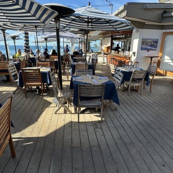 BOATHOUSE AT HENDRY’S BEACH - 4302 Photos & 3193 Reviews - 2981 Cliff ...