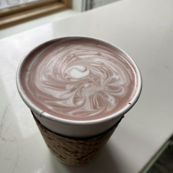 HOOD FAMOUS - Updated July 2024 - 1737 Photos & 492 Reviews - 504 5th ...