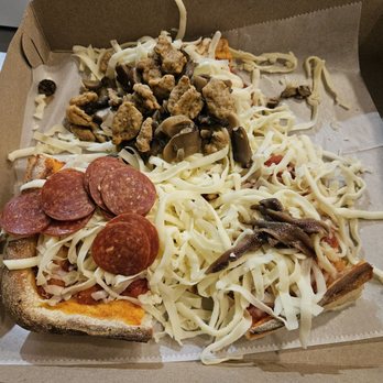 BETO’S PIZZA - Updated September 2024 - 294 Photos & 337 Reviews - 1473 ...