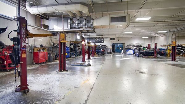 GOLD COAST AUTO BODY - Updated December 2025 - 194 Photos & 204 Reviews ...