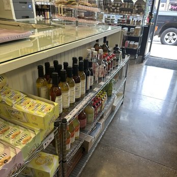 ARI’S PANTRY - Updated September 2025 - 49 Photos - 1307 1/2 W Davis St, Dallas, Texas ...