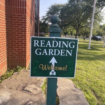 NORTH HAVEN MEMORIAL LIBRARY - Updated August 2025 - 22 Photos - 17 Elm ...