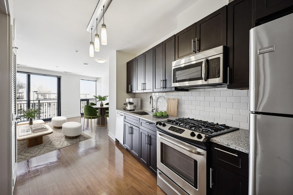 VERDE POINTE - Updated December 2025 - 52 Photos - 1947 North Uhle St ...