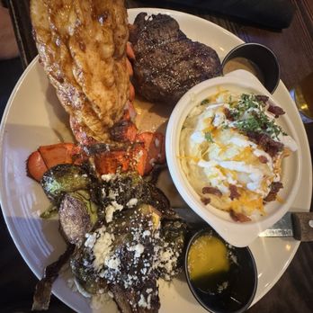 POUR BEHAVIOR - Updated March 2025 - 627 Photos & 606 Reviews - 2211 ...