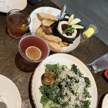 INKWELL TAVERN - Updated June 2024 - 213 Photos & 178 Reviews - 924 S ...