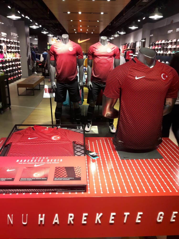 NIKE - Updated April 2025 - Forum İstanbul, İstanbul, Turkey - Sports ...
