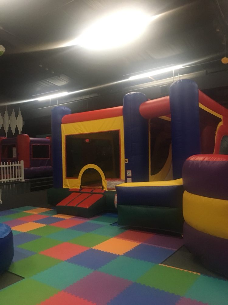 JUMPIN BEANS PLAYZONE - Updated September 2025 - 15 Photos - 3196 E ...