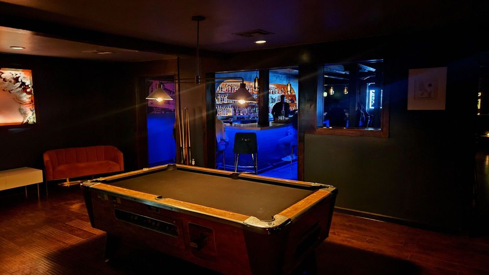 BIRDIES DEN - Updated August 2025 - 36 Photos - 1625 Richmond Ave ...