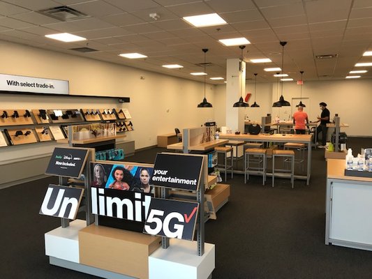 VERIZON - Updated September 2025 - 54 Reviews - 11035 Lavender Hill Dr ...