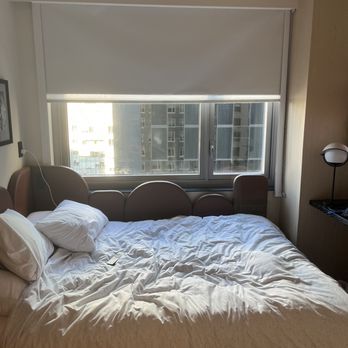 MOTTO BY HILTON NEW YORK CITY TIMES SQUARE - Hotel - 150 A West 48th St ...