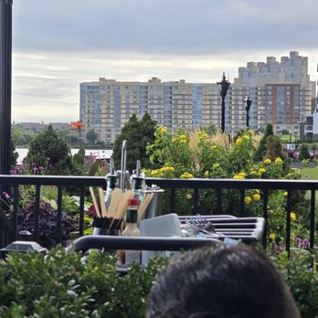 HAVEN RIVERFRONT RESTAURANT AND BAR - Updated October 2024 - 2600 ...