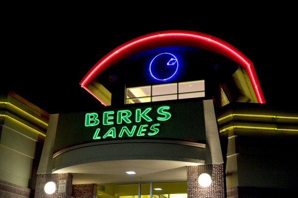 BERKS LANES - Updated August 2025 - 24 Photos & 28 Reviews - 3190 ...