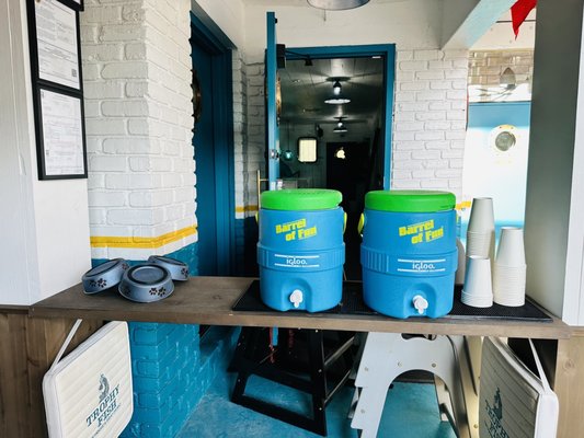 TROPHY FISH - Updated January 2025 - 101 Photos & 64 Reviews - 5901 N ...